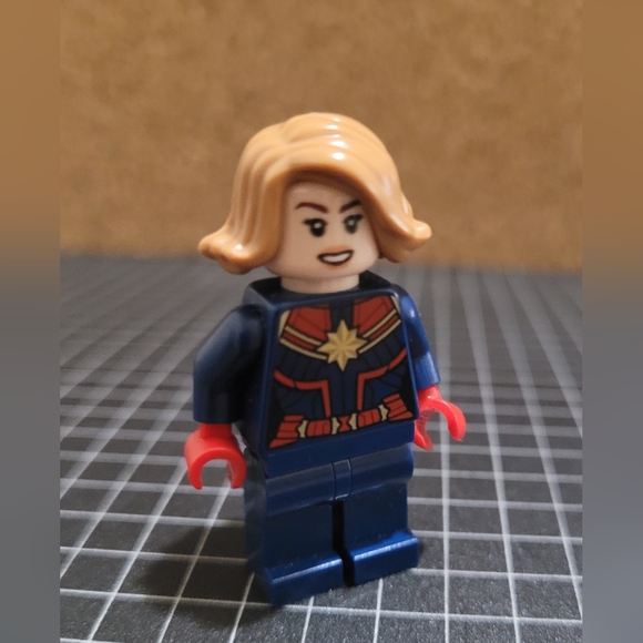 Lego | Toys | Lego Captain Marvel Minifigure 7627 76131 Super Heroes ...
